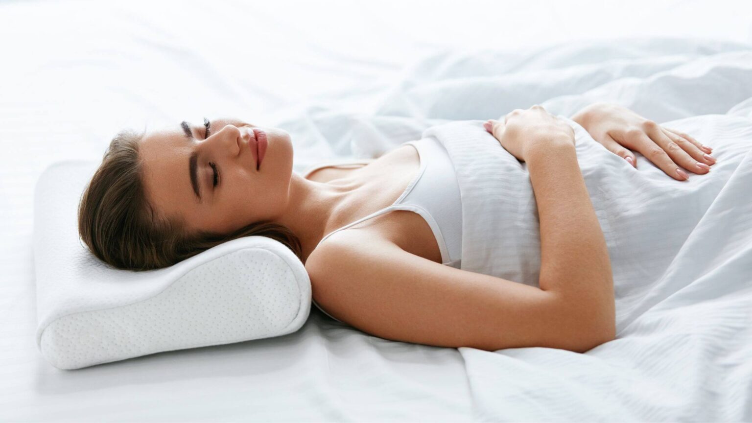 How to Choose the Right Pillow? A 2025 Guide | Sealy Australia